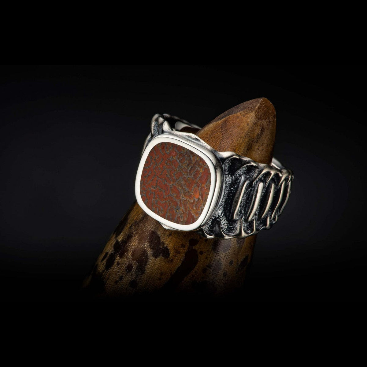 Men's Echelon Dinosaur Bone Ring - Ring 7 DB - William Henry